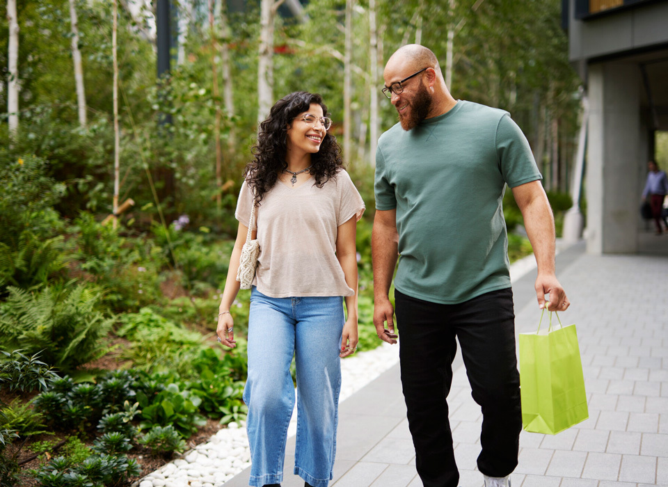 Specsavers Elite varifocal glasses just £170 | Specsavers UK