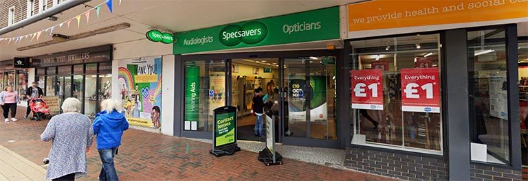 Find an optician near you in Manchester | Specsavers UK