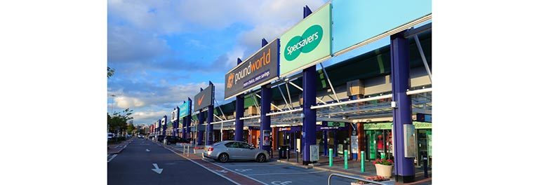 Find an optician near you in Leeds | Specsavers UK